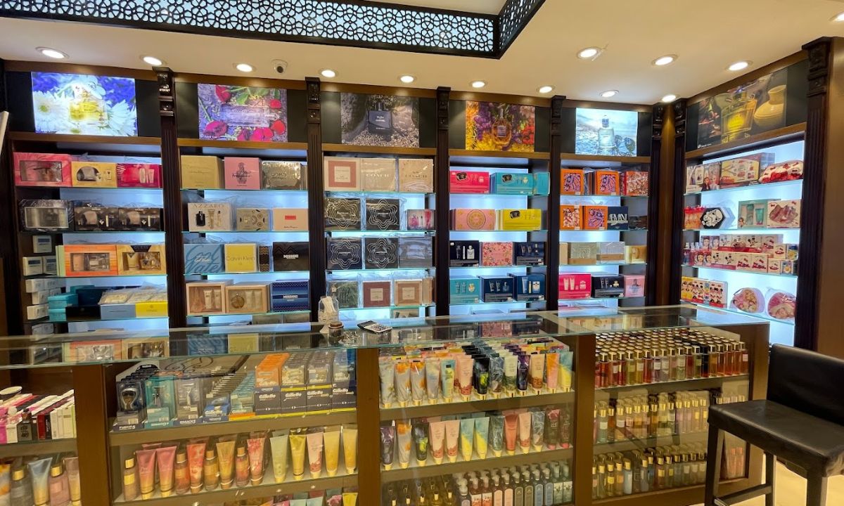10 Best Perfume Stores In Dubai - Lifeatdubai
